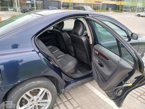 Blue Volvo S60 2003 in Vilnius, with an engine capacity of 2.40 L and mileage of 316 thousand km for 1100 €, photo 10 on AUTOMOTO.COM.LV