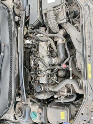 Blue Volvo S60 2003 in Vilnius, with an engine capacity of 2.40 L and mileage of 316 thousand km for 1100 €, photo 15 on AUTOMOTO.COM.LV