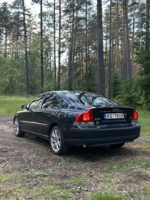 Синий Вольво С60 2003 в Рига, объемом двигателя 2.40 л и пробегом 375 тыс. км за 1400 €, фото 5 на AUTOMOTO.COM.LV