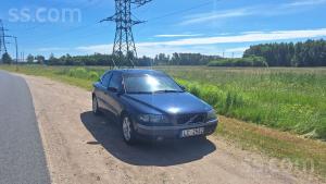Blue Volvo S60 2003 in Riga, with an engine capacity of 2.40 L and mileage of 362 thousand km for 1400 €, photo  on AUTOMOTO.COM.LV