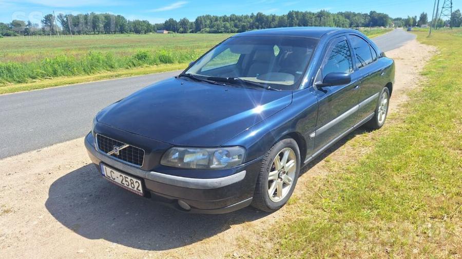 Blue Volvo S60 2003 in Riga, with an engine capacity of 2.40 L and mileage of 362 thousand km for 1400 €, photo 7 on AUTOMOTO.COM.LV
