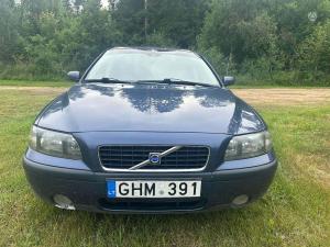 Zils Volvo S60 2003 Viļņa, ar dzinēja tilpumu 2.40 L un nobraukumu 451 tūkst. km par 950 €, foto  vietnē AUTOMOTO.COM.LV