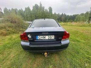 Zils Volvo S60 2003 Viļņa, ar dzinēja tilpumu 2.40 L un nobraukumu 451 tūkst. km par 950 €, foto 3 vietnē AUTOMOTO.COM.LV