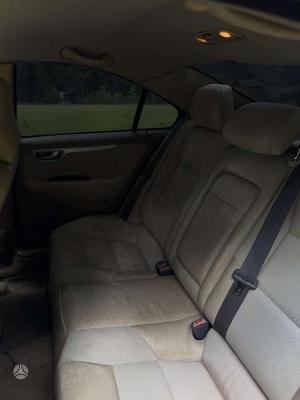 Zils Volvo S60 2003 Viļņa, ar dzinēja tilpumu 2.40 L un nobraukumu 451 tūkst. km par 950 €, foto 9 vietnē AUTOMOTO.COM.LV