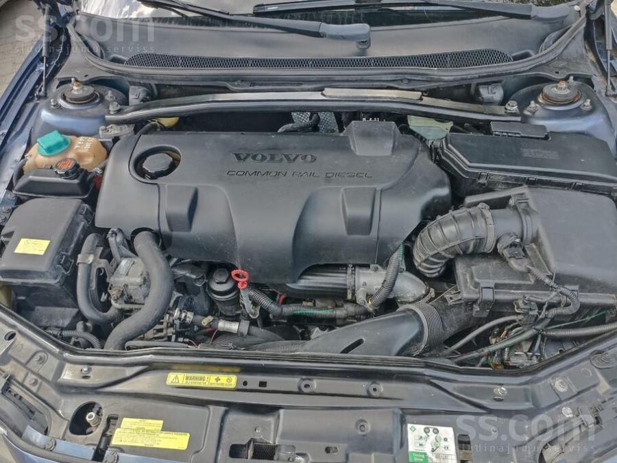 Blue Volvo S60 2003 in Dobele, with an engine capacity of 2.40 L and mileage of 299 thousand km for 1500 €, photo 11 on AUTOMOTO.COM.LV