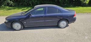 Zils Volvo S60 2003 Viļņa, ar dzinēja tilpumu 2.40 L un nobraukumu 390 tūkst. km par 850 €, foto 4 vietnē AUTOMOTO.COM.LV