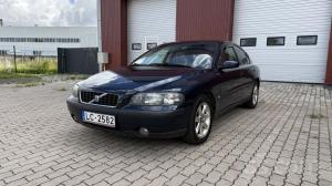 Blue Volvo S60 2003 in Riga, with an engine capacity of 2.40 L and mileage of 363 thousand km for 1895 €, photo 4 on AUTOMOTO.COM.LV