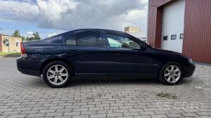 Blue Volvo S60 2003 in Riga, with an engine capacity of 2.40 L and mileage of 363 thousand km for 1895 €, photo 9 on AUTOMOTO.COM.LV