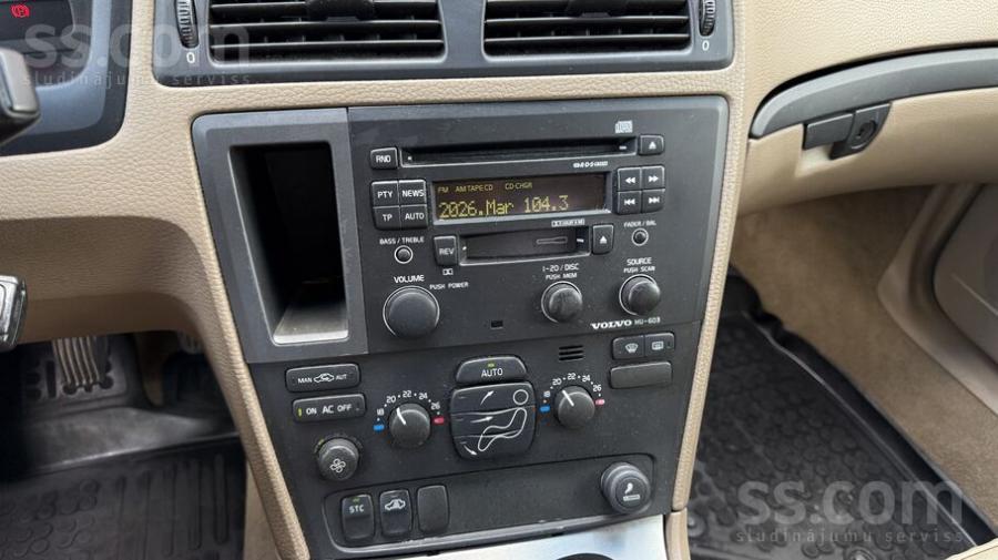 Blue Volvo S60 2003 in Riga, with an engine capacity of 2.40 L and mileage of 363 thousand km for 1895 €, photo 15 on AUTOMOTO.COM.LV