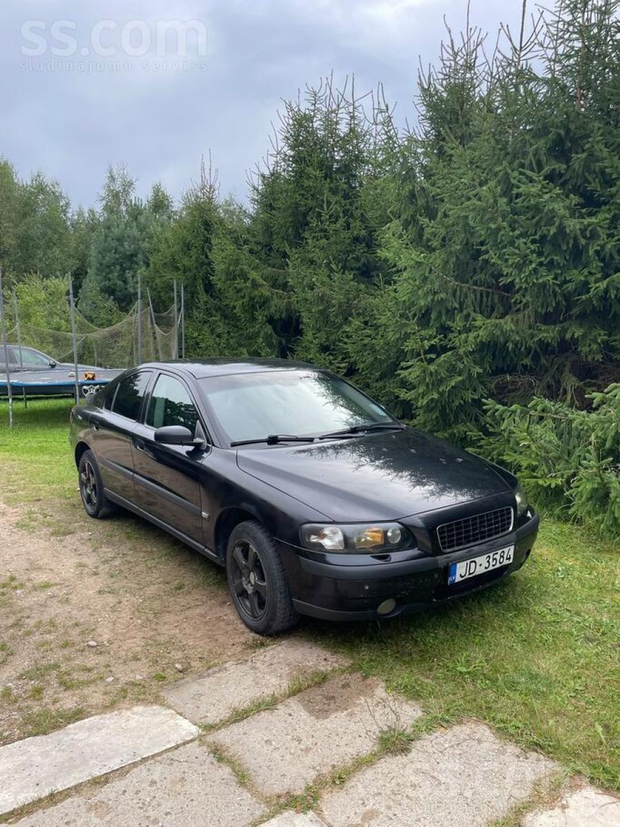 Zils Volvo S60 2003 Talsi, ar dzinēja tilpumu 2.40 L un nobraukumu 518 tūkst. km par 2200 €, foto 1 vietnē AUTOMOTO.COM.LV