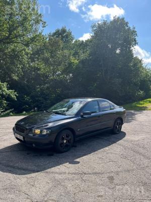 Zils Volvo S60 2003 Talsi, ar dzinēja tilpumu 2.40 L un nobraukumu 518 tūkst. km par 2200 €, foto 4 vietnē AUTOMOTO.COM.LV