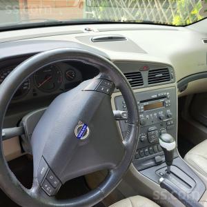 Zils Volvo S60 2003 Valmiera, ar dzinēja tilpumu 2.40 L un nobraukumu 380 tūkst. km par 1490 €, foto 5 vietnē AUTOMOTO.COM.LV
