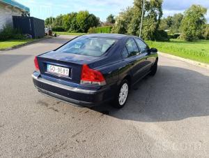 Blue Volvo S60 2003 in Riga, with an engine capacity of 2.40 L and mileage of 209 thousand km for 2500 €, photo 4 on AUTOMOTO.COM.LV