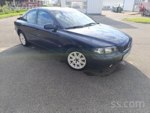 Blue Volvo S60 2003 in Riga, with an engine capacity of 2.40 L and mileage of 209 thousand km for 2500 €, photo 5 on AUTOMOTO.COM.LV