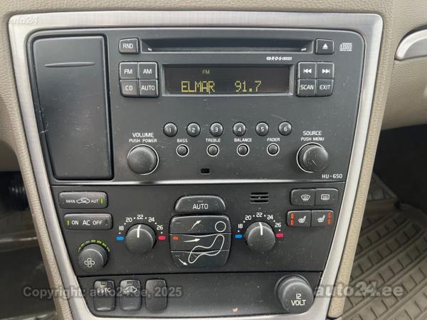 Blue Volvo S60 2004 in Paide, with an engine capacity of 2.40 L and mileage of 358 thousand km for 1690 €, photo 11 on AUTOMOTO.COM.LV