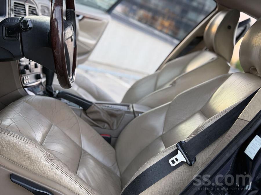 Zils Volvo S60 2004 Rīga, ar dzinēja tilpumu 2.40 L un nobraukumu 0 tūkst. km par 1950 €, foto 11 vietnē AUTOMOTO.COM.LV