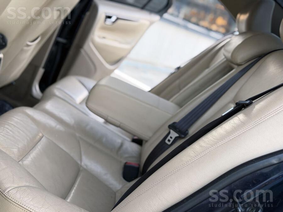 Zils Volvo S60 2004 Rīga, ar dzinēja tilpumu 2.40 L un nobraukumu 0 tūkst. km par 1950 €, foto 12 vietnē AUTOMOTO.COM.LV