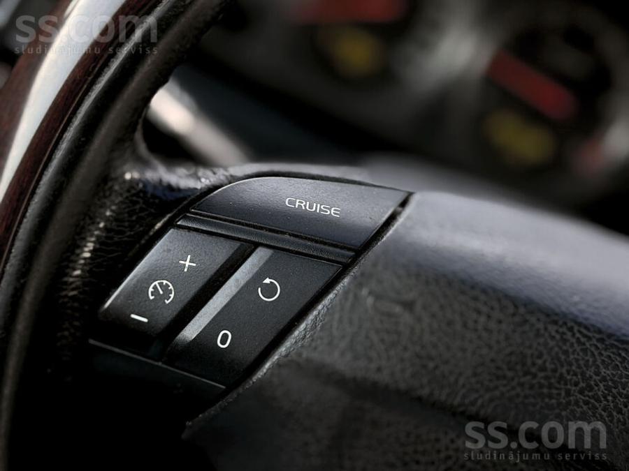 Zils Volvo S60 2004 Rīga, ar dzinēja tilpumu 2.40 L un nobraukumu 0 tūkst. km par 1950 €, foto 18 vietnē AUTOMOTO.COM.LV