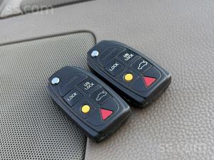 Zils Volvo S60 2004 Rīga, ar dzinēja tilpumu 2.40 L un nobraukumu 0 tūkst. km par 1950 €, foto 21 vietnē AUTOMOTO.COM.LV