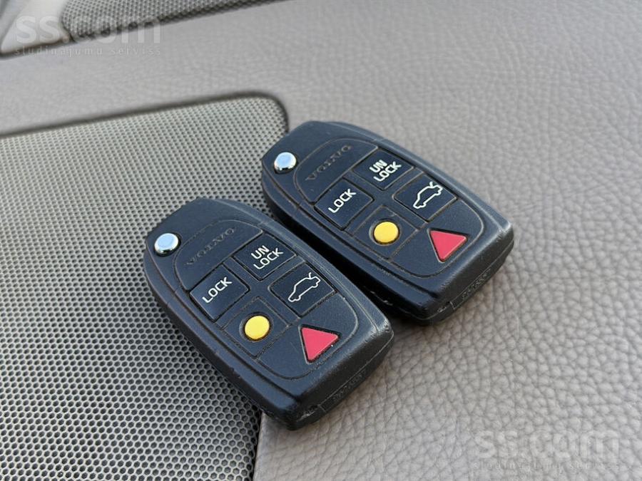 Zils Volvo S60 2004 Rīga, ar dzinēja tilpumu 2.40 L un nobraukumu 0 tūkst. km par 1950 €, foto 21 vietnē AUTOMOTO.COM.LV