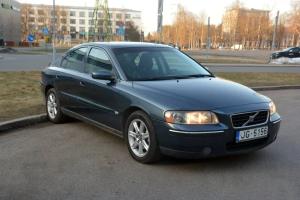 Blue Volvo S60 2004 in Riga, with an engine capacity of 2.40 L and mileage of 255 thousand km for 2900 €, photo 4 on AUTOMOTO.COM.LV