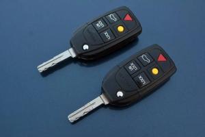 Blue Volvo S60 2004 in Riga, with an engine capacity of 2.40 L and mileage of 255 thousand km for 2900 €, photo 15 on AUTOMOTO.COM.LV