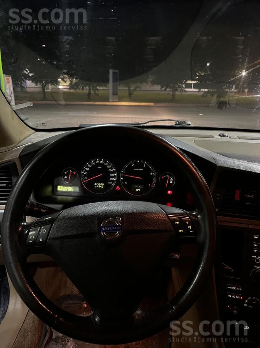 Zils Volvo S60 2004 Rīga, ar dzinēja tilpumu 2.40 L un nobraukumu 331 tūkst. km par 1300 €, foto 10 vietnē AUTOMOTO.COM.LV
