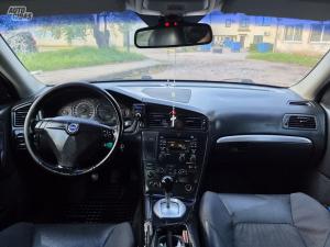 Blue Volvo S60 2004 in Alytus, with an engine capacity of 2.40 L and mileage of 422 thousand km for 1499 €, photo 9 on AUTOMOTO.COM.LV