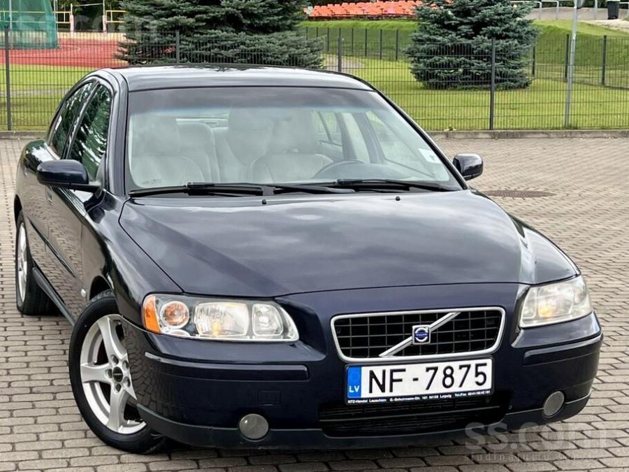 Синий Вольво С60 2004 в Елгава, объемом двигателя 2.40 л и пробегом 276 тыс. км за 1750 €, фото 3 на AUTOMOTO.COM.LV