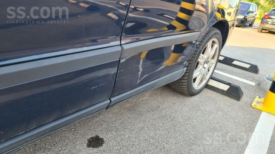 Zils Volvo S60 2004 Rīga, ar dzinēja tilpumu 2.40 L un nobraukumu 410 tūkst. km par 1500 €, foto 15 vietnē AUTOMOTO.COM.LV