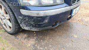 Zils Volvo S60 2004 Rīga, ar dzinēja tilpumu 2.40 L un nobraukumu 410 tūkst. km par 1500 €, foto 16 vietnē AUTOMOTO.COM.LV