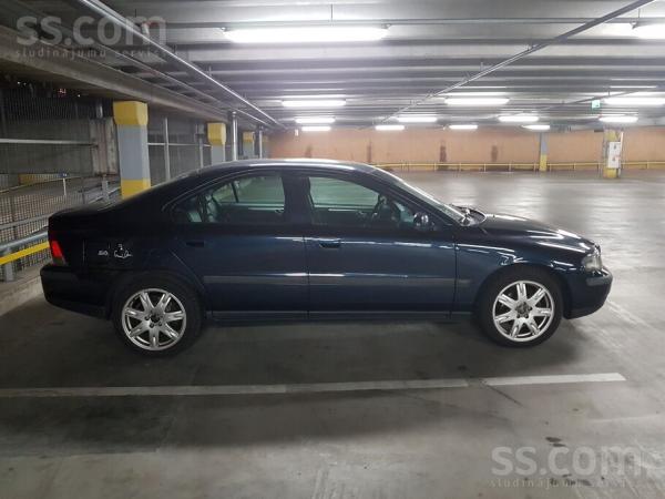 Zils Volvo S60 2004 Rīga, ar dzinēja tilpumu 2.40 L un nobraukumu 410 tūkst. km par 1500 €, foto 11 vietnē AUTOMOTO.COM.LV