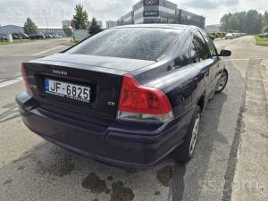Blue Volvo S60 2004 in Riga, with an engine capacity of 2.40 L and mileage of 0 thousand km for 1100 €, photo 4 on AUTOMOTO.COM.LV