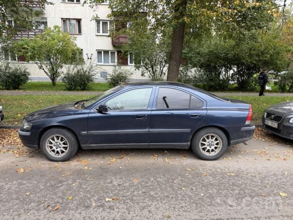 Zils Volvo S60 2004 Rīga, ar dzinēja tilpumu 2.40 L un nobraukumu 331 tūkst. km par 1199 €, foto 3 vietnē AUTOMOTO.COM.LV