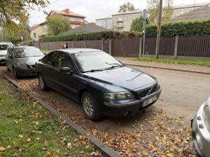 Zils Volvo S60 2004 Rīga, ar dzinēja tilpumu 2.40 L un nobraukumu 331 tūkst. km par 1199 €, foto 7 vietnē AUTOMOTO.COM.LV