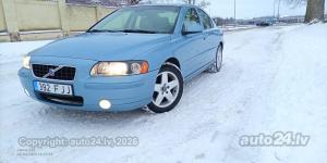Zils Volvo S60 2005 Tartu, ar dzinēja tilpumu 2.40 L un nobraukumu 343 tūkst. km par 3700 €, foto  vietnē AUTOMOTO.COM.LV