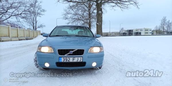 Blue Volvo S60 2005 in Tartu, with an engine capacity of 2.40 L and mileage of 343 thousand km for 3700 €, photo 2 on AUTOMOTO.COM.LV