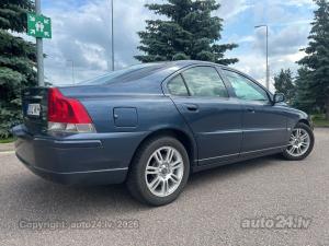 Blue Volvo S60 2005 in Tallinn, with an engine capacity of 2.50 L and mileage of 190 thousand km for 3000 €, photo 2 on AUTOMOTO.COM.LV