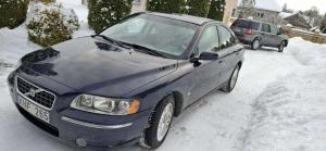 Blue Volvo S60 2005 in Taurage, with an engine capacity of 2.40 L and mileage of 310 thousand km for 950 €, photo 2 on AUTOMOTO.COM.LV