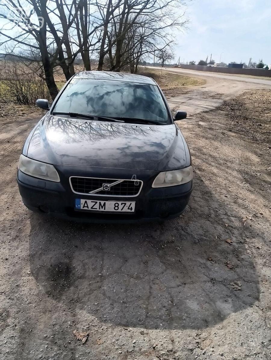 Zils Volvo S60 2005 Ukmergė, ar dzinēja tilpumu 2.40 L un nobraukumu 350 tūkst. km par 980 €, foto 2 vietnē AUTOMOTO.COM.LV