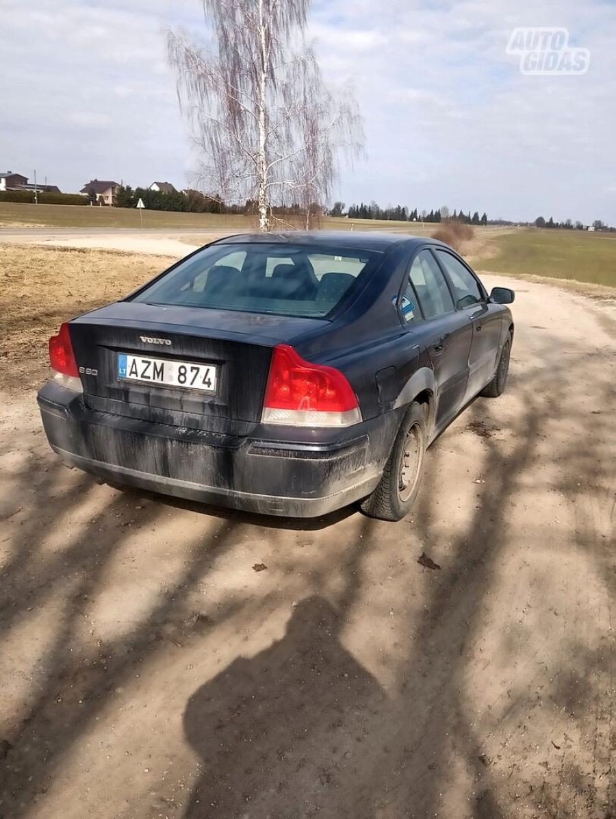 Zils Volvo S60 2005 Ukmergė, ar dzinēja tilpumu 2.40 L un nobraukumu 350 tūkst. km par 980 €, foto 5 vietnē AUTOMOTO.COM.LV