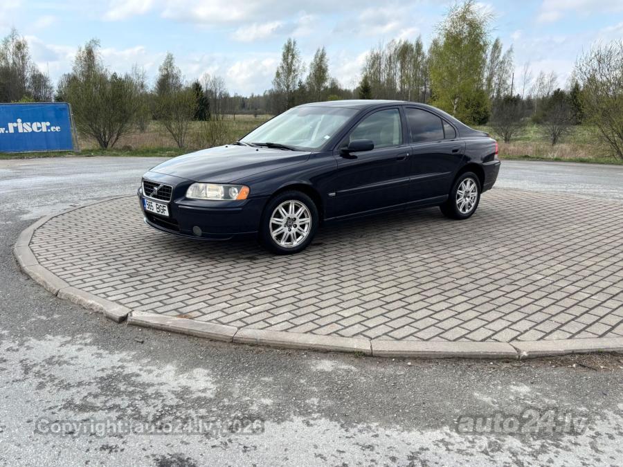 Blue Volvo S60 2005 in Rapla, with an engine capacity of 2.40 L and mileage of 0 thousand km for 1500 €, photo 1 on AUTOMOTO.COM.LV