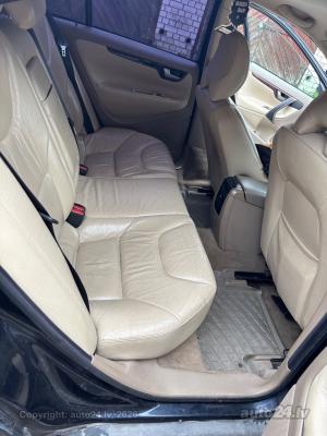 Blue Volvo S60 2005 in Rapla, with an engine capacity of 2.40 L and mileage of 0 thousand km for 1500 €, photo 10 on AUTOMOTO.COM.LV