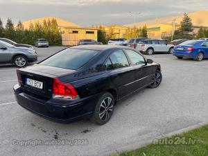 Zils Volvo S60 2005 Tallina, ar dzinēja tilpumu 2.40 L un nobraukumu 372 tūkst. km par 1399 €, foto 3 vietnē AUTOMOTO.COM.LV
