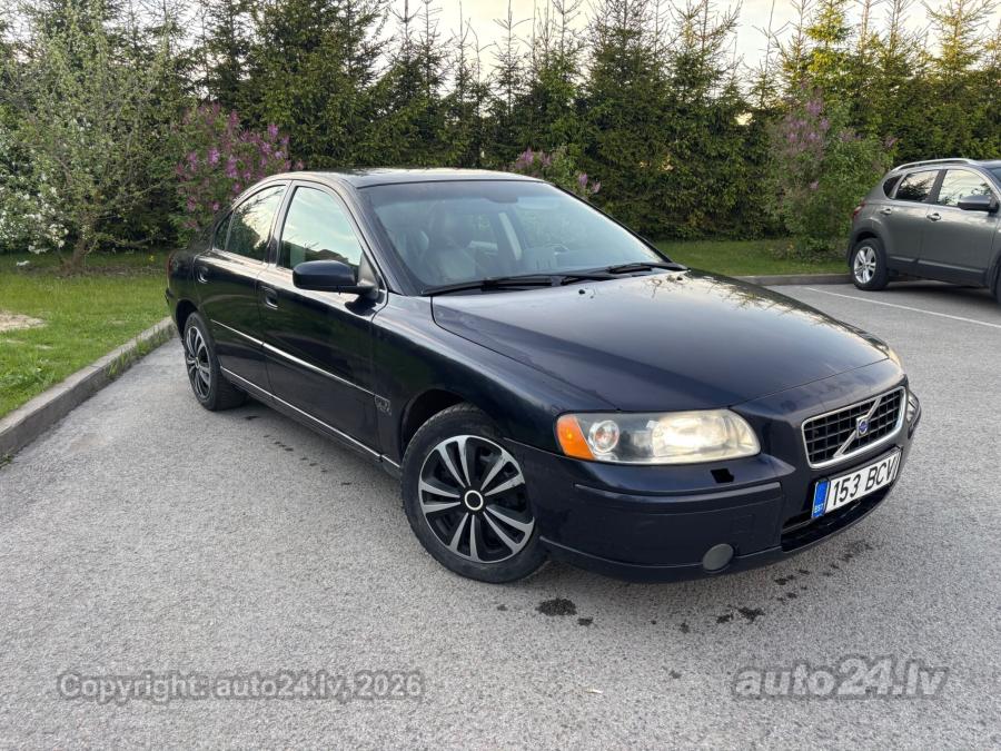 Zils Volvo S60 2005 Tallina, ar dzinēja tilpumu 2.40 L un nobraukumu 372 tūkst. km par 1399 €, foto 5 vietnē AUTOMOTO.COM.LV