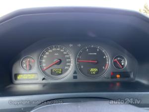 Zils Volvo S60 2005 Tallina, ar dzinēja tilpumu 2.40 L un nobraukumu 372 tūkst. km par 1399 €, foto 12 vietnē AUTOMOTO.COM.LV