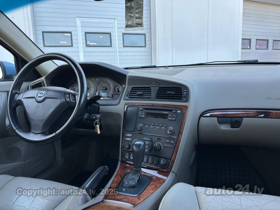 Синий Вольво С60 2005 в Тарту, объемом двигателя 2.40 л и пробегом 348 тыс. км за 4999 €, фото 11 на AUTOMOTO.COM.LV