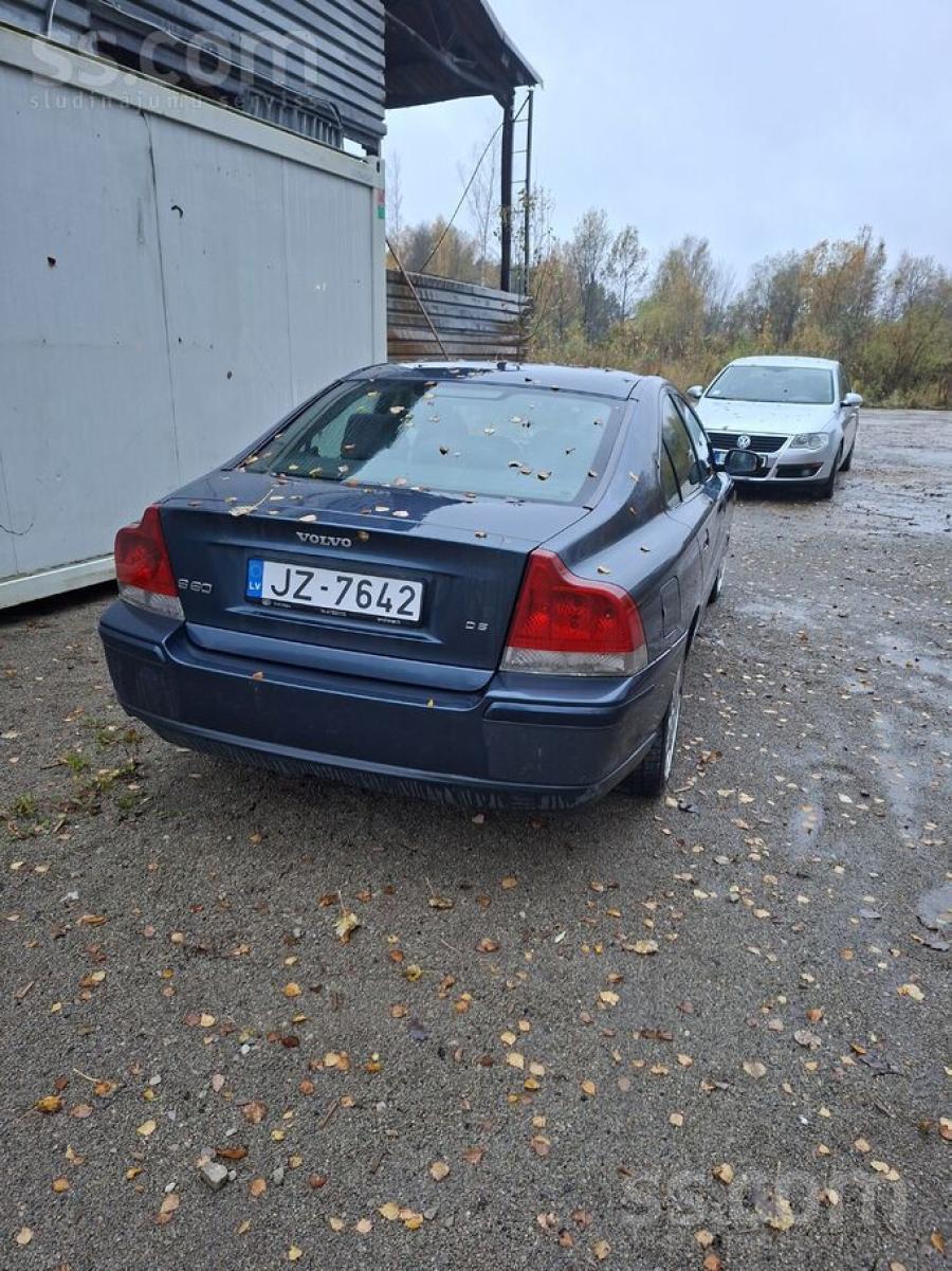 Синий Вольво С60 2005 в Рига, объемом двигателя 2.40 л и пробегом 0 тыс. км за 750 €, фото 5 на AUTOMOTO.COM.LV