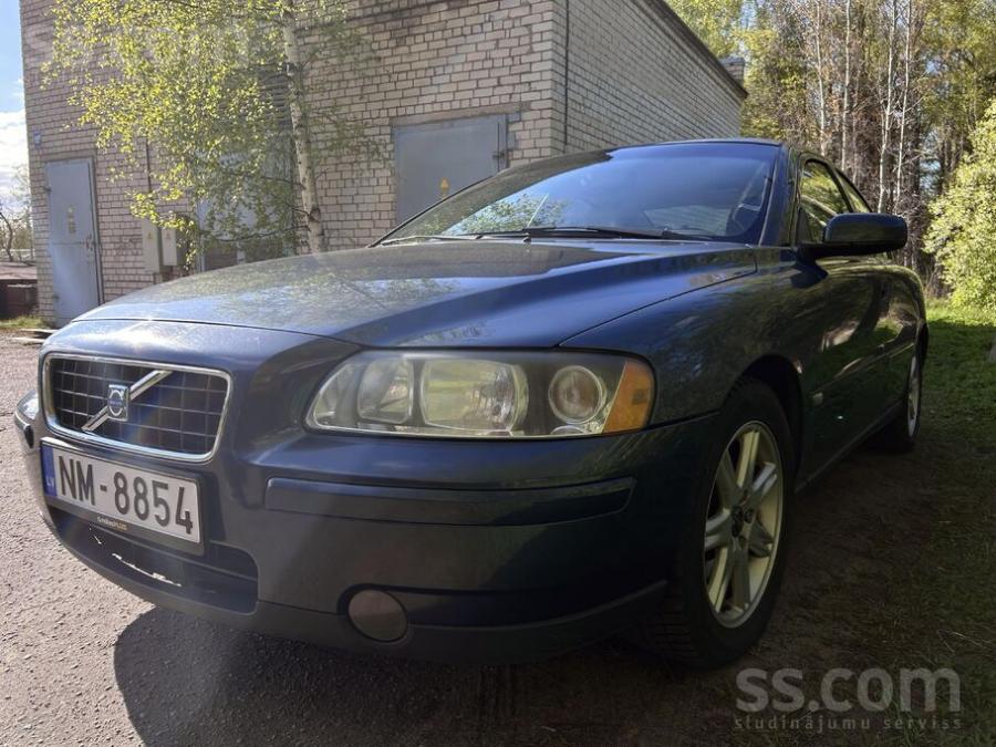 Синий Вольво С60 2005 в Рига, объемом двигателя 2.00 л и пробегом 290 тыс. км за 1550 €, фото 4 на AUTOMOTO.COM.LV