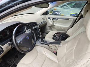 Blue Volvo S60 2005 in Riga, with an engine capacity of 2.00 L and mileage of 291 thousand km for 1790 €, photo 8 on AUTOMOTO.COM.LV